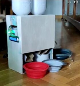 Comedero de perros automático - Proyectos con Arduino.